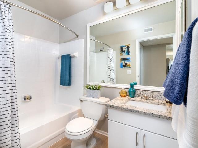 Vantage on Hillsborough Apartments 2 Bedroom Apartment for Rent at 5307 Reflections Club Dr, Tampa, FL 33634