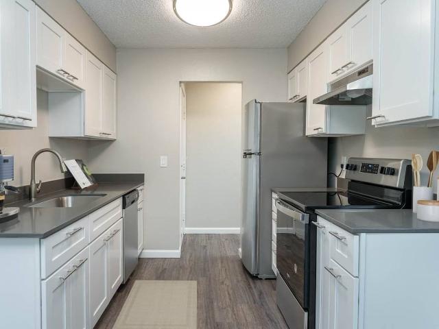 Vantage at Hillsdale 2 Bedroom Apartment for Rent at 3212 Sw Beaverton Hillsdale Hwy, Portland, OR 97239 Hayhurst
