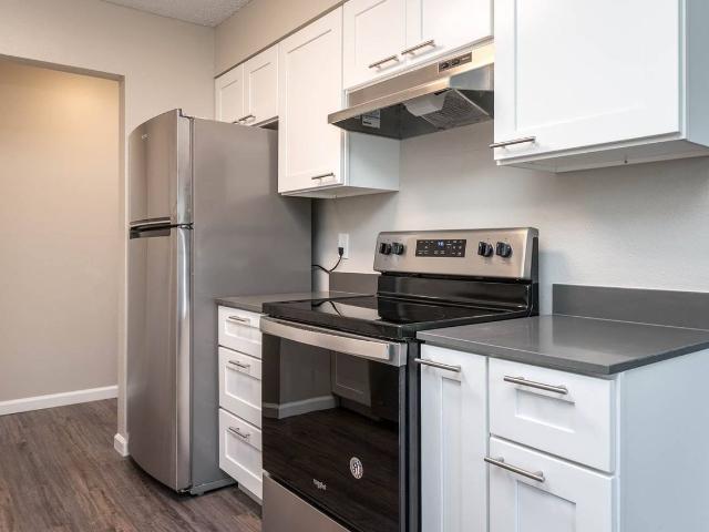 Vantage at Hillsdale 2 Bedroom Apartment for Rent at 3212 Sw Beaverton Hillsdale Hwy, Portland, OR 97239 Hayhurst