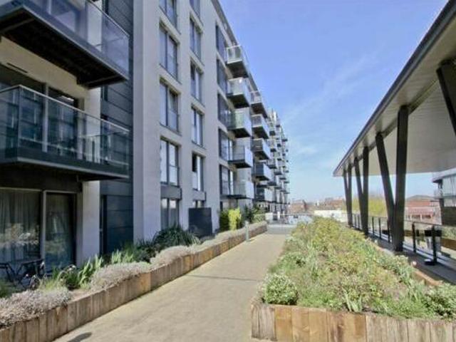 Vantage Building, Station Approach, 1 Bedroom Apartment
