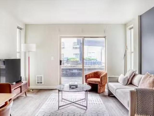 Vantage Park, 1011 E Terrace St, Yesler Terrace 2 Bedroom.