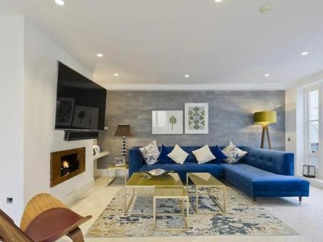 Vantage Place, London, 4 Bedroom Detached