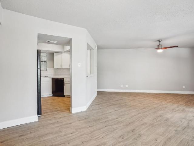 Vantage Point Apartments 1 Bedroom Apartment for Rent at 10700 Woodmeadow Pkwy, Dallas, TX 75228