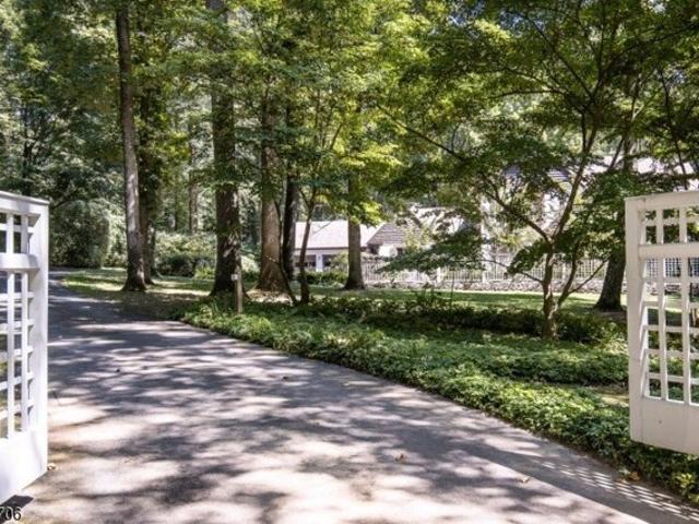 Van Beuren Rd, Harding Township, Home For Sale