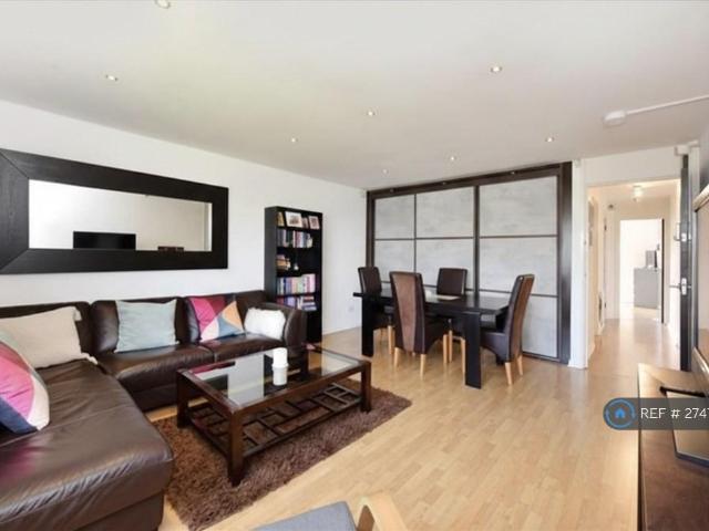 Van Gogh Court, London, E14 2 bed flat to rent £2,350 pcm £542 pw