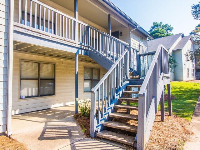 Van Mark 2 Bedroom Apartment for Rent at 6811 Old Canton Rd, Ridgeland, MS 39157