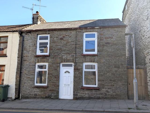 Van Road, Caerphilly CF83, 2 bed terraced house to rent, £900 pcm | PrimeLocation