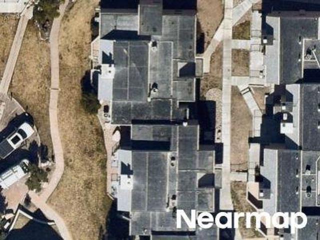 Van Teylingen Dr Apt R
