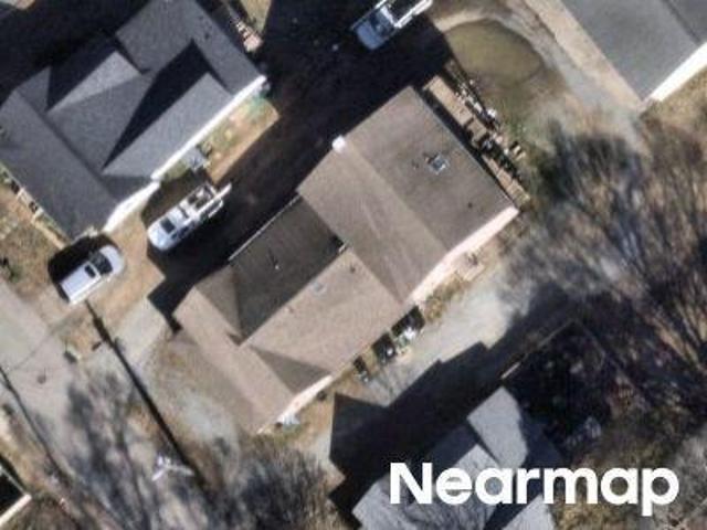 Vance Dr NE