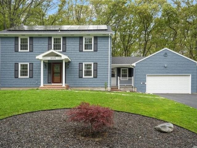 Vancouver Ave, Warwick, Home For Sale