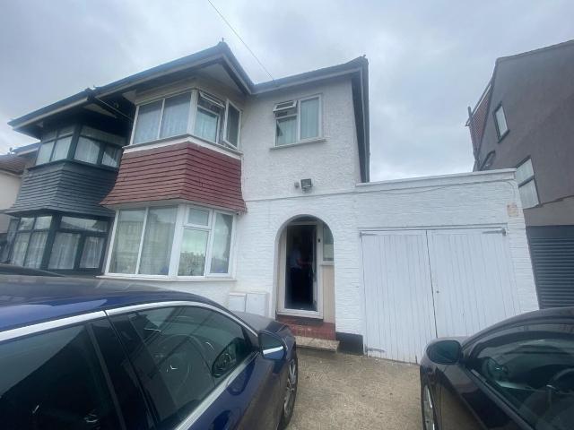 Vancouver Road, Edgware HA8, 3 bed semi detached house to rent, £2,550 pcm | PrimeLocation