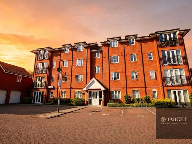 Vancouver Road EN10, 2 bed flat to rent, £1,500 pcm | PrimeLocation