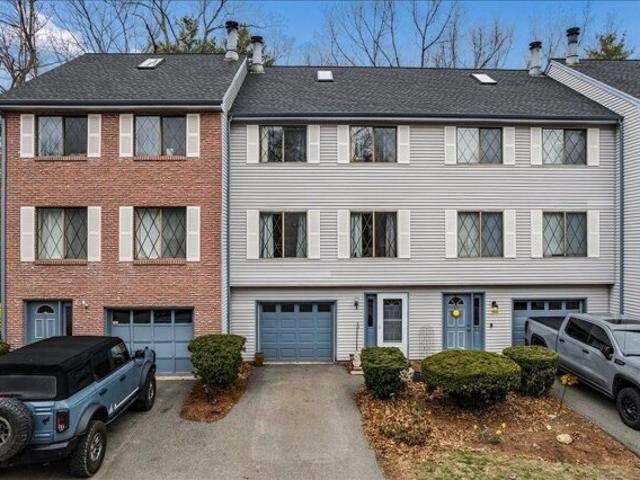 Vanden Rd, Merrimack, Home For Sale