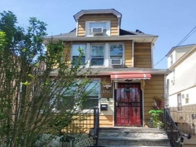 Vanderveer St