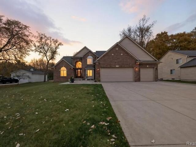 Vanderpool Dr, Troy, Home For Sale