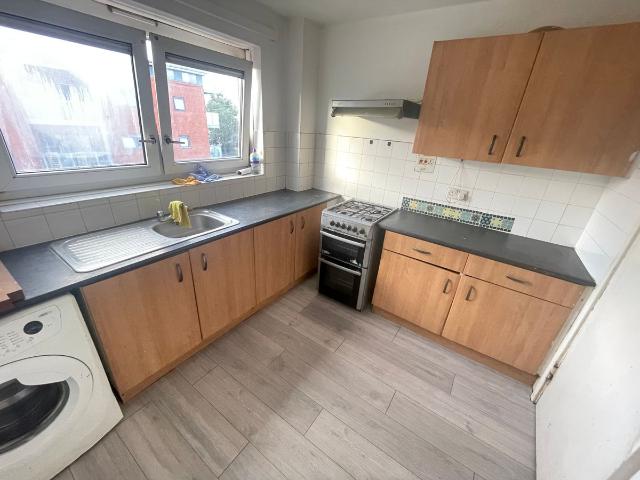 Vandome Close, London E16, 1 bed flat to rent, £1,600 pcm | PrimeLocation