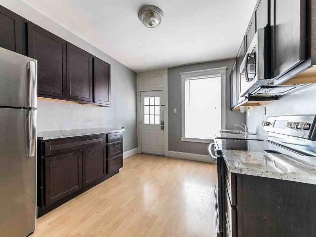 Vandy House 2 Bedroom Apartment for Rent at 3902 Lindell Blvd, St. Louis, MO 63108 Central West End