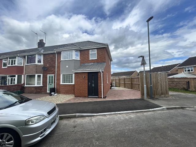 Vandyke Avenue, Keynsham, Bristol BS31, 2 bed property to rent, £1,450 pcm | PrimeLocation