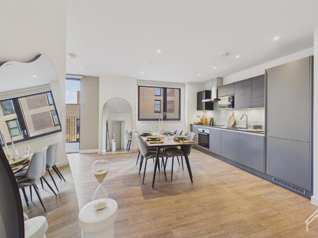 Vanguard Way, Blackhorse Road London E17, 3 bed flat to rent, £3,200 pcm | PrimeLocation