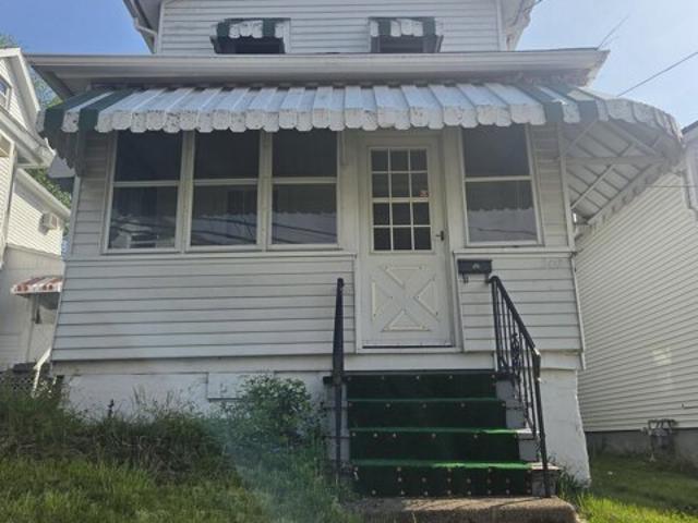 Vanloon St, Plymouth, Home For Sale