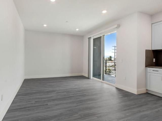 Vanowen48 3 Bedroom Apartment for Rent at 11848 Vanowen St, Los Angeles, CA 91605 Mid Town North Hollywood