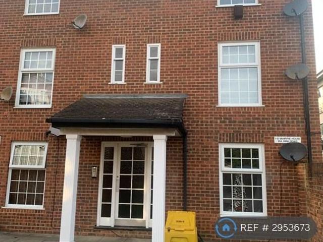 Vanryne House, Loughton, IG10 1 bed flat to rent £1,395 pcm £322 pw
