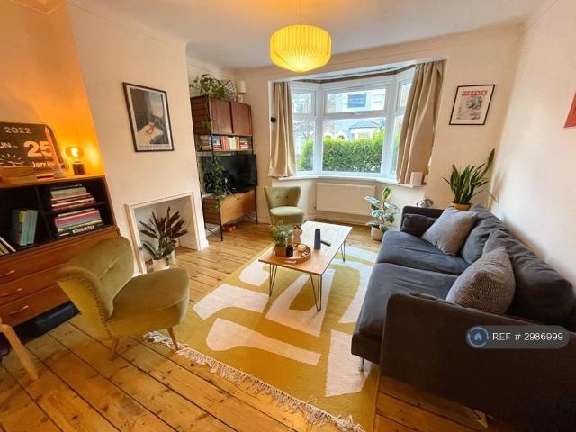 Vansittart Road, London, E7 3 bed terraced house to rent £2,650 pcm £612 pw