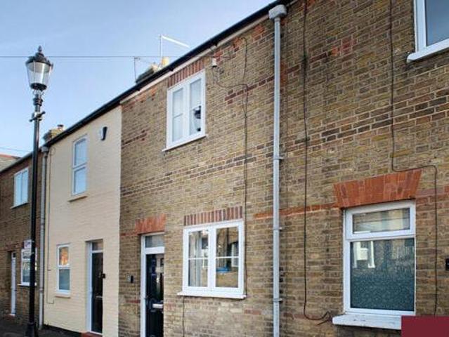 Vansittart Road, Windsor, 2 Bedroom Terraced