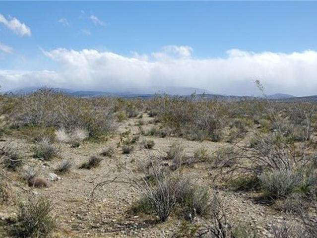 Vac/Vic, Pearblossom, CA 93553