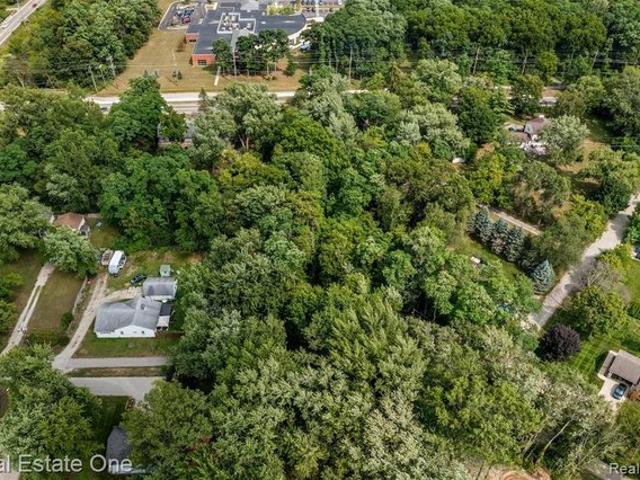 Vacant Tamworth St, Commerce Township, MI 48382