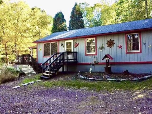 Vacation Dr, White Haven, Home For Sale