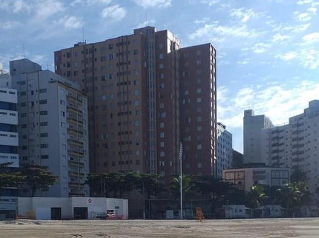 Vaga em Kitnet Prédio em Frente à praia