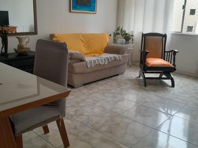 VAGAS QUARTO PARA MOÇAS, PITUBA