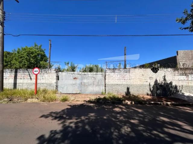 Vai ser feito um barração de 250m