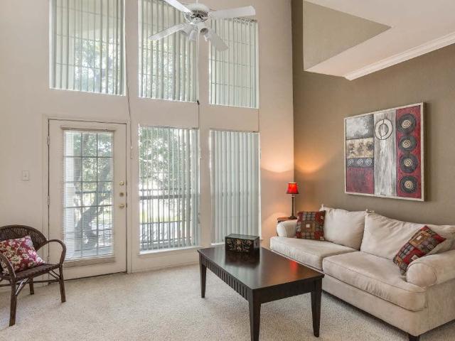 Vail Village Club 1 Bedroom Apartment for Rent at 3839 Briargrove Ln, Dallas, TX 75287