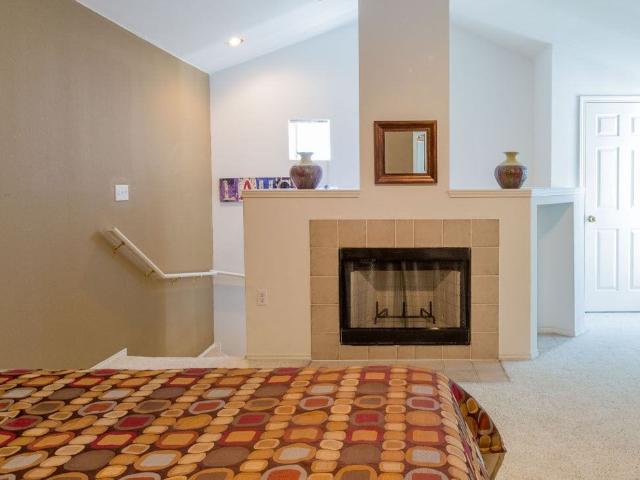 Vail Village Club 1 Bedroom Apartment for Rent at 3839 Briargrove Ln, Dallas, TX 75287
