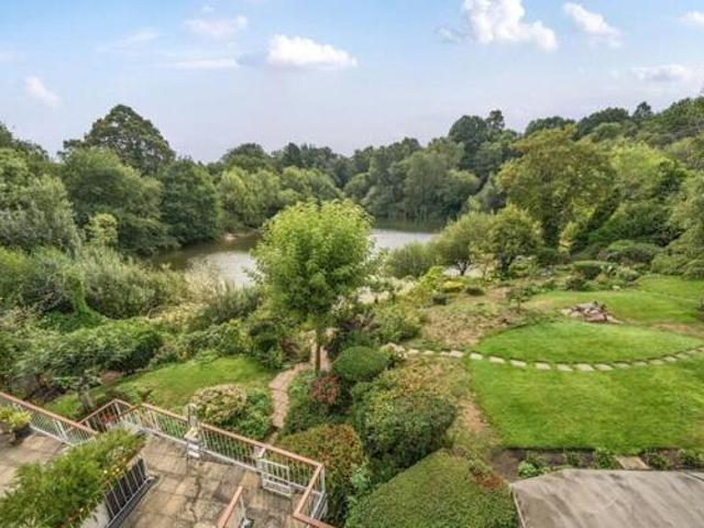 Vale Of Health, Hampstead, 3 Bedroom Apartment