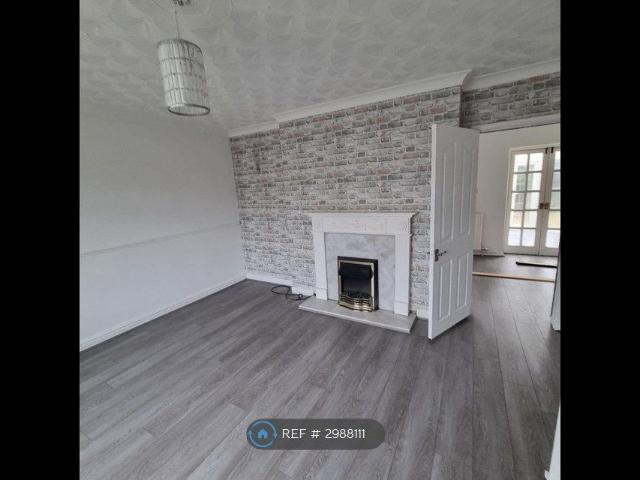 Vale Avenue, Swinton, Manchester M27, 3 bed semi detached house to rent, £1,295 pcm | PrimeLocation