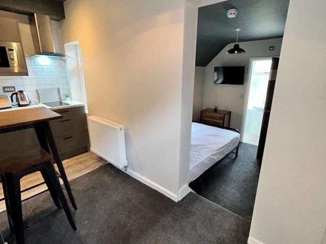 Vale Road, Colwick, Nottingham NG4, Studio to rent, £800 pcm | PrimeLocation