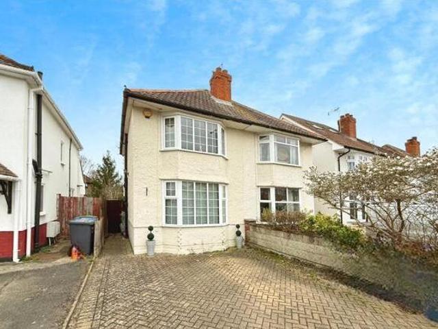 Vale Road, Windsor, 3 Bedroom Semi detached