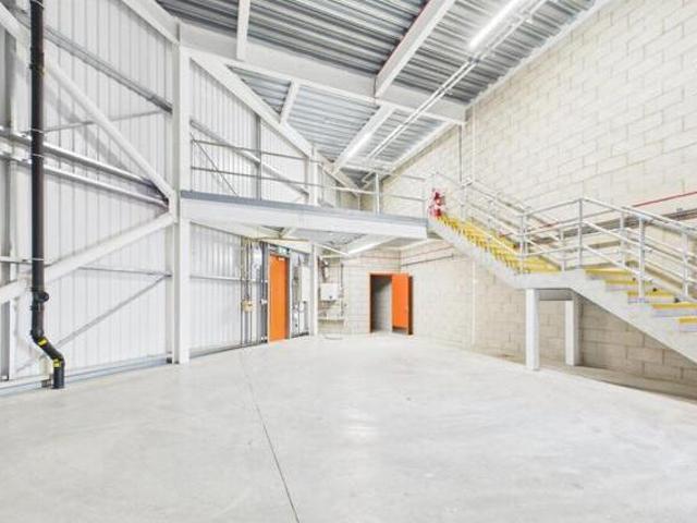 Vale Road, Tottenham, Light Industrial Facility