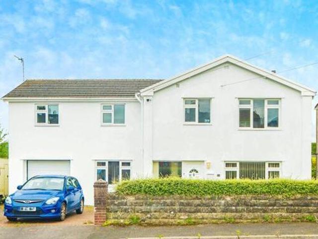 Vale View, Sarn, 4 Bedroom Detached