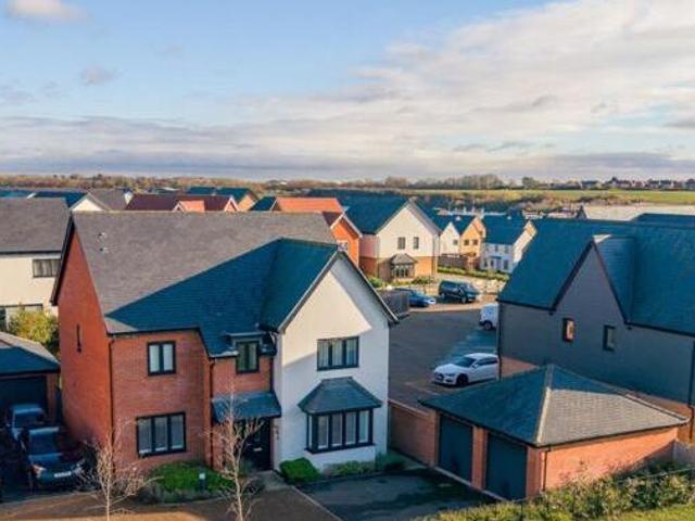 Valehouse Close, Hampton Water, 5 Bedroom Detached
