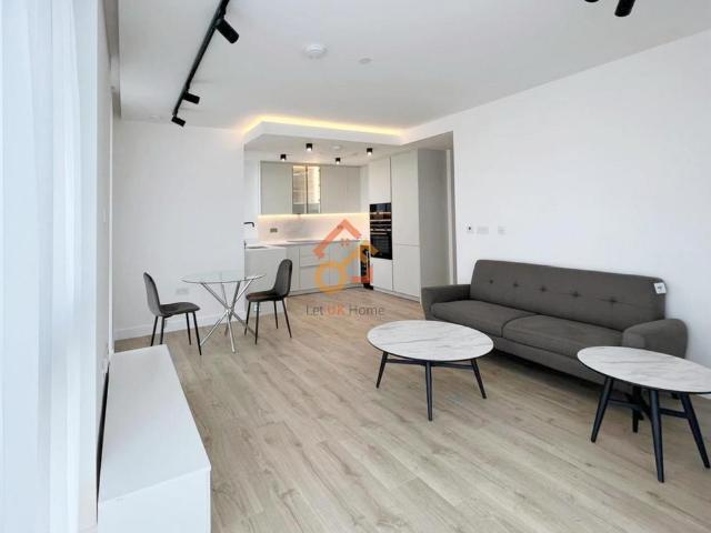 Valencia Tower, 3 Bollinder Place. 2 bed flat to rent £3,900 pcm £900 pw