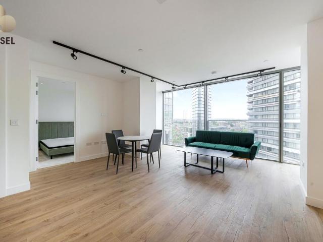 Valencia Tower, City 250 EC1V, 1 bed flat to rent, £3,250 pcm | PrimeLocation