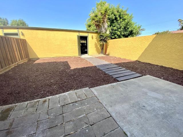 Valencia Townhomes 3 Bedroom Apartment for Rent at 37155 Magnolia St, Newark, CA 94560 Newark