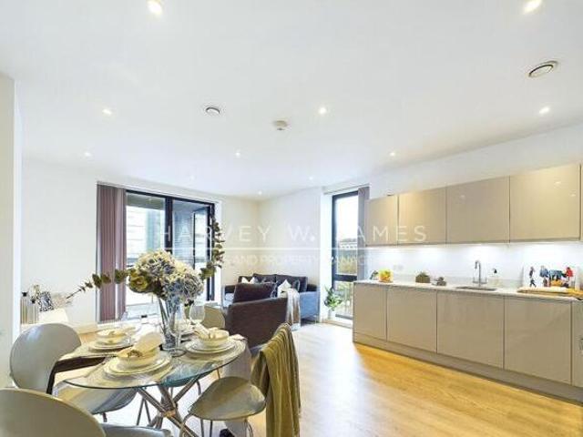 Valencia Close, Glass Blowers House, 2 Bedroom Apartment