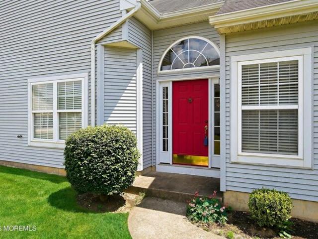 Valencia Dr, Manchester, Home For Sale