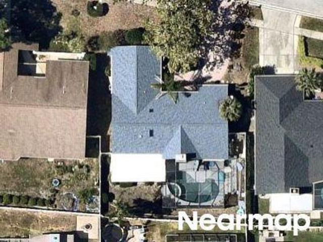 Valencia Ln E