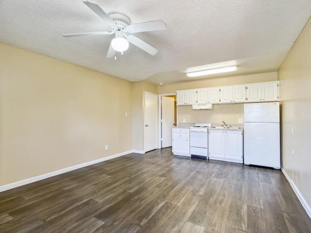 Valencia Park Studio Apartment for Rent at 5104 E Van Buren St, Phoenix, AZ 85008
